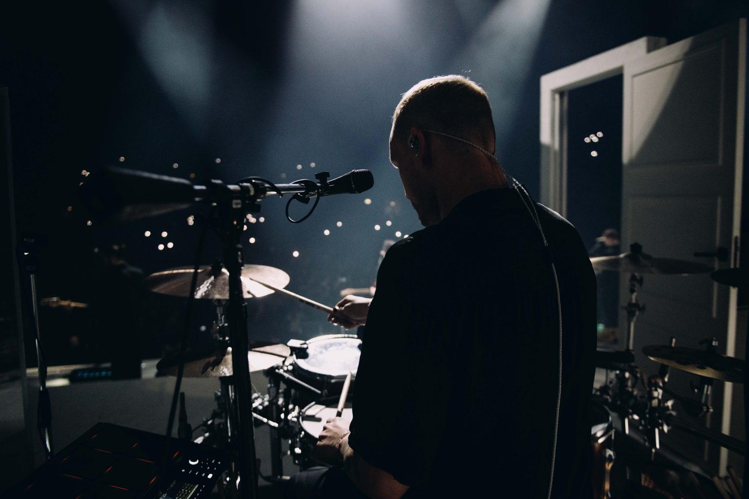 A Few Minutes with George Daniel of The 1975 - Roland Articles