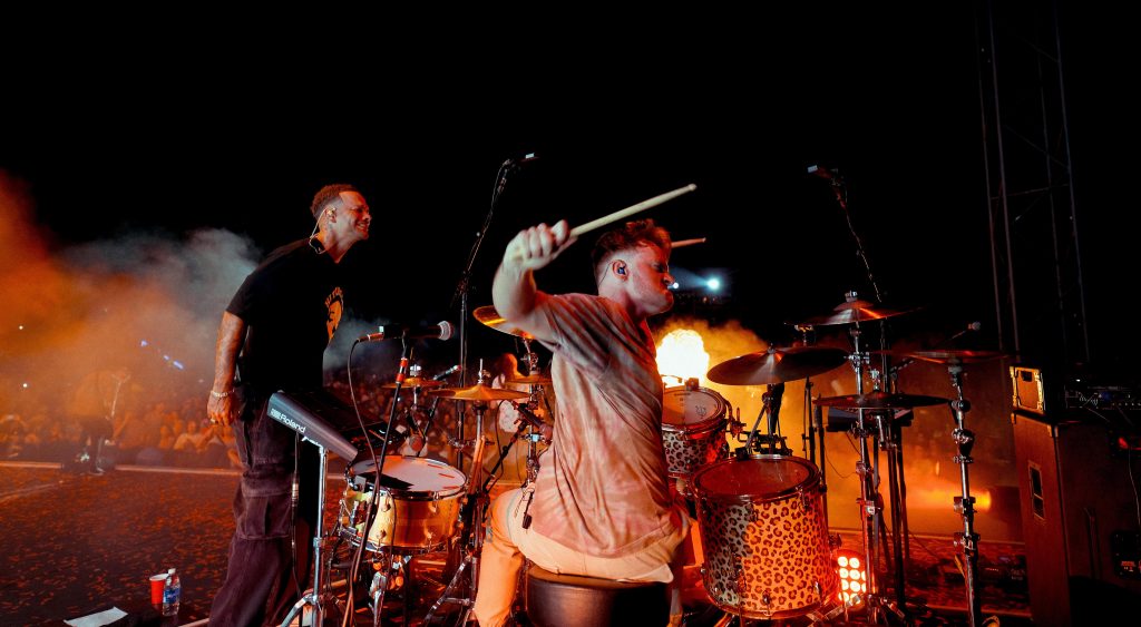 Hybrid Theory: Josh Manuel with Kane Brown - Roland Articles